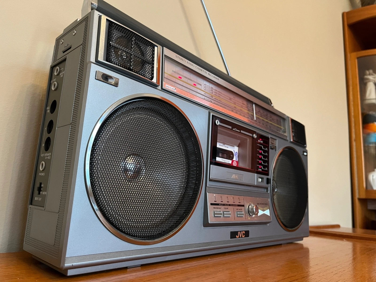 JVC RC-M50 Boombox. Radio Cassette – Retro Restos Vintage Electronics